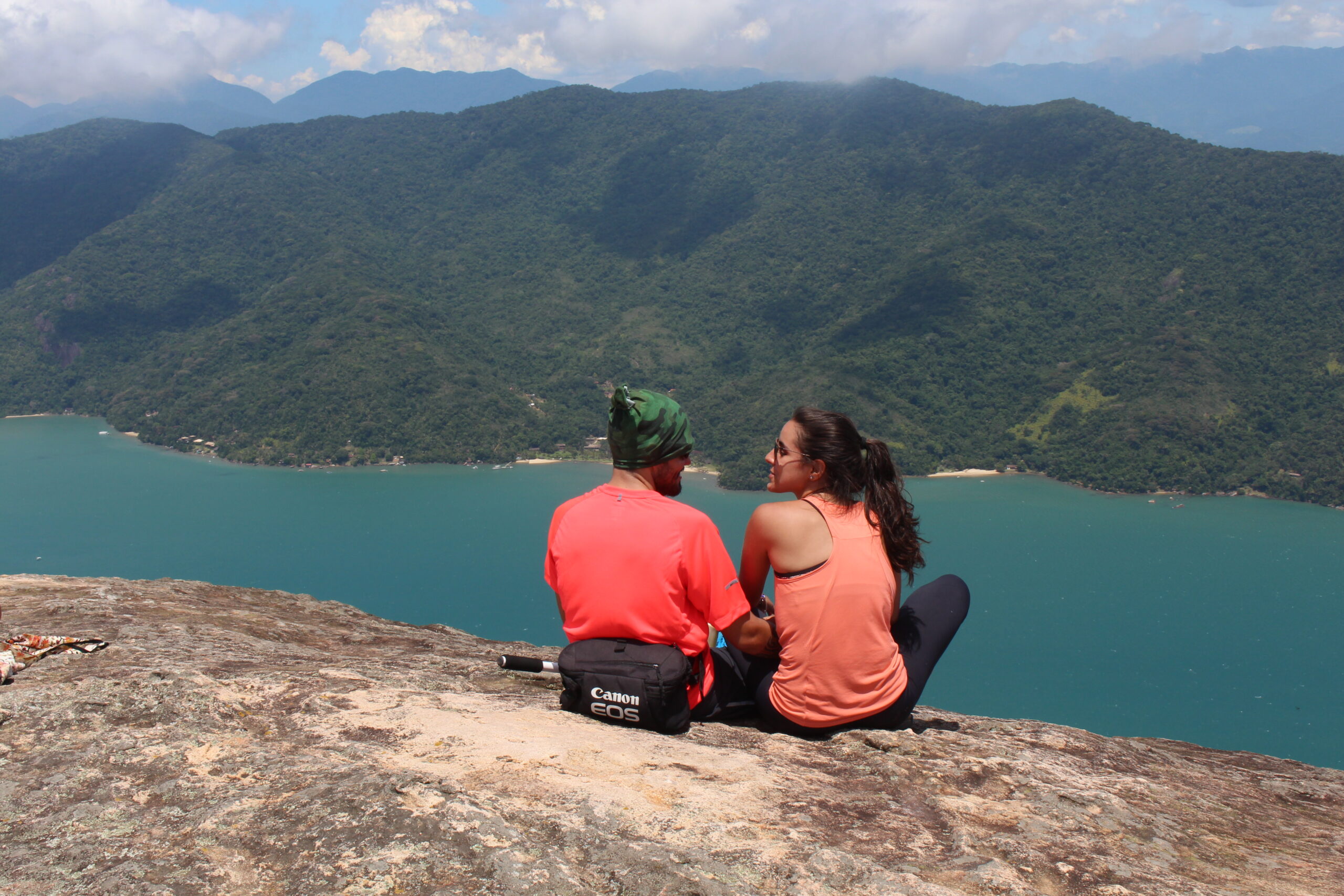 Travessia da Juatinga - AKURA Paraty